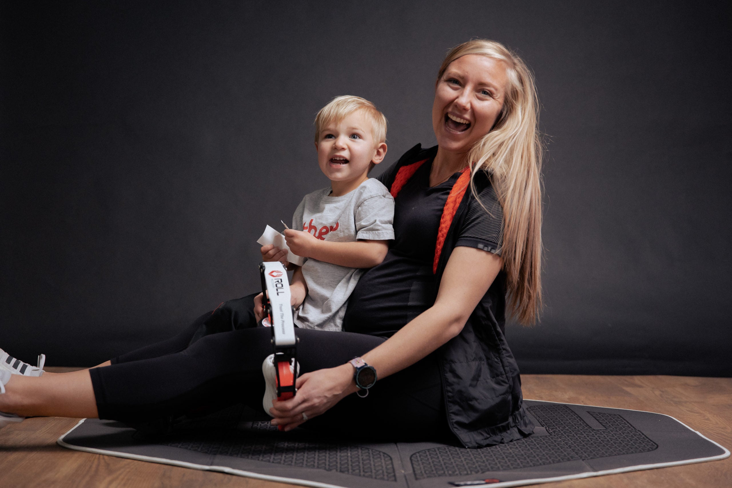 GIVEAWAY: Neely Spence Gracey + R8 Custom – ROLL Recovery